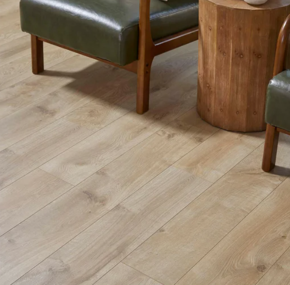 Walker Creek Oak 7.5in Waterproof PVC-Free Resilient 10MM Plank Flooring